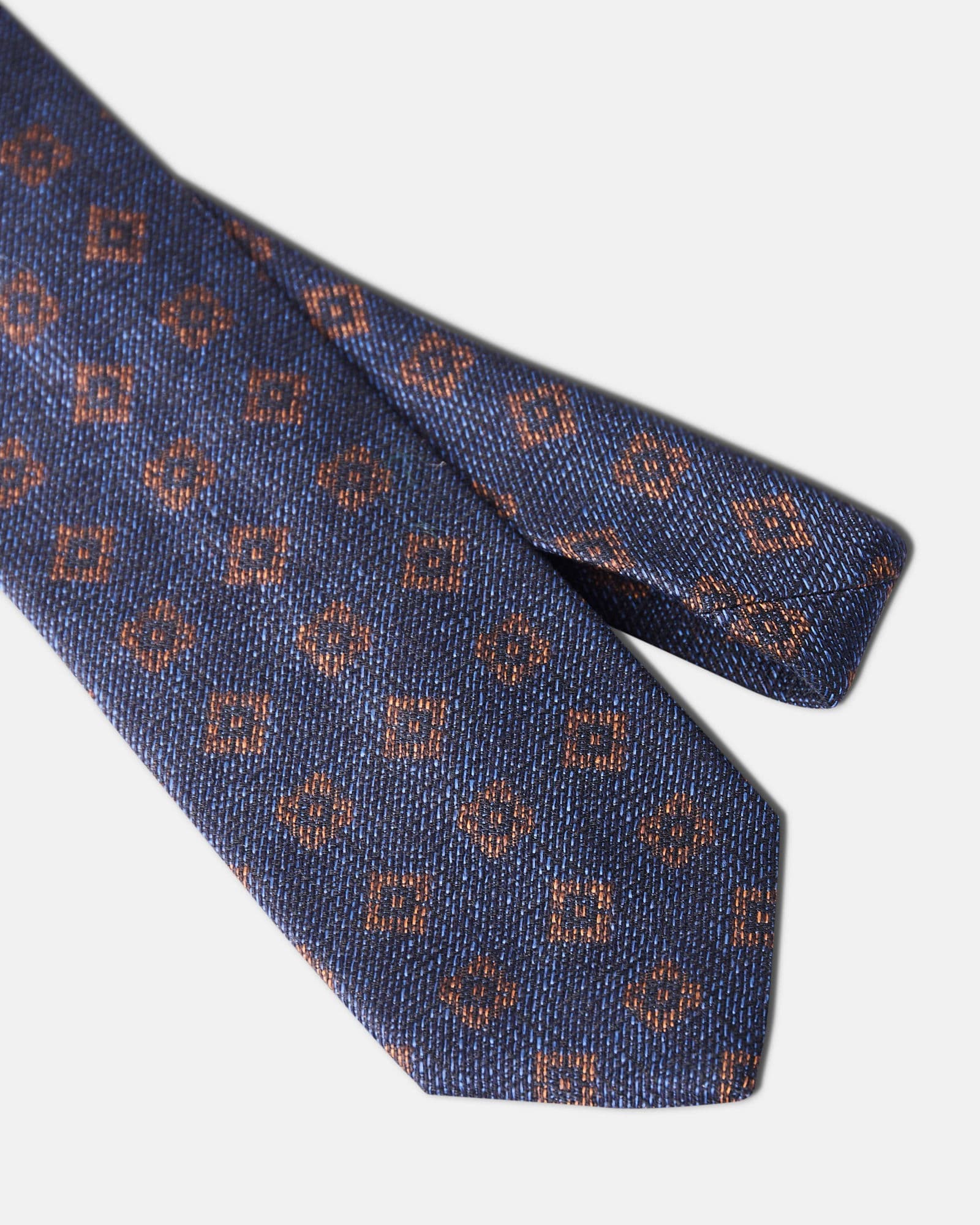 navy blue patterned tie